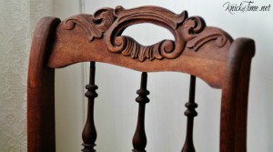 Repurposed Chair Back Chalkboard via KnickofTime.net