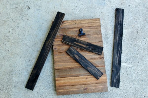 Easy DIY Rustic Wooden Photo Display Clipboard - Knick of Time