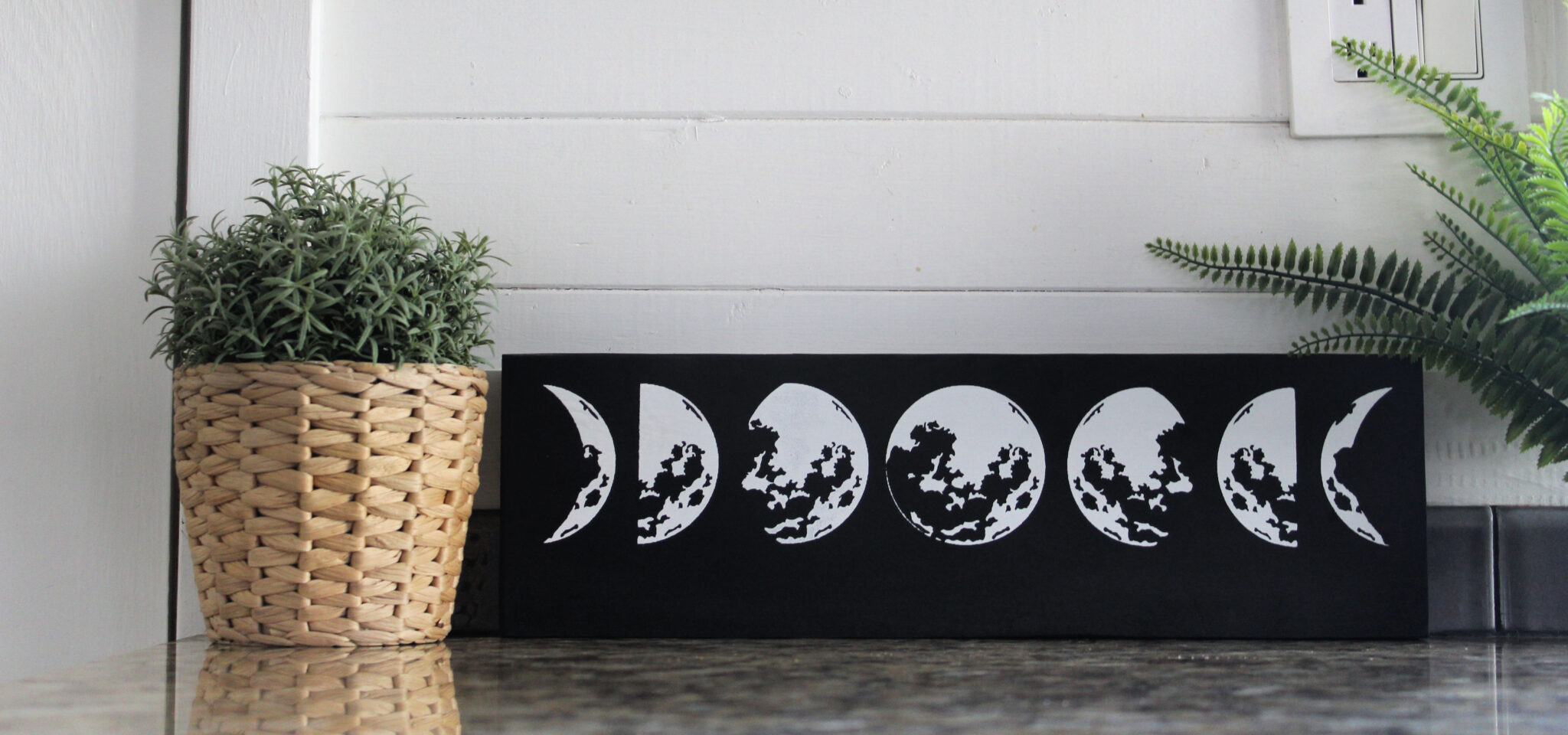Phases of the Moon Sign - Knick of Time